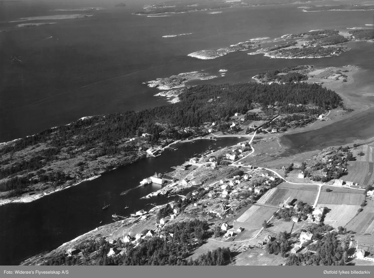 Oversiktsbilde og flyfoto fra Engelsviken i Onsøy ved Fredrikstad ...