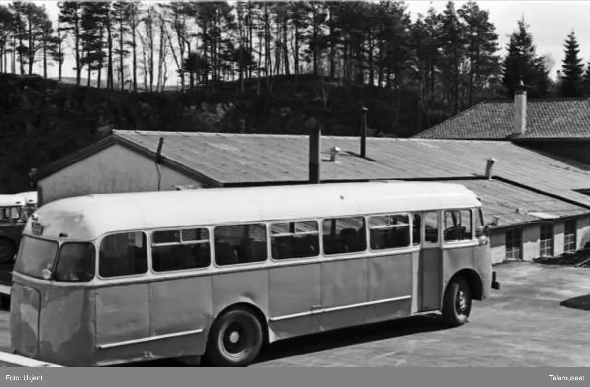 Rutebil buss - Norsk Teknisk Museum / DigitaltMuseum
