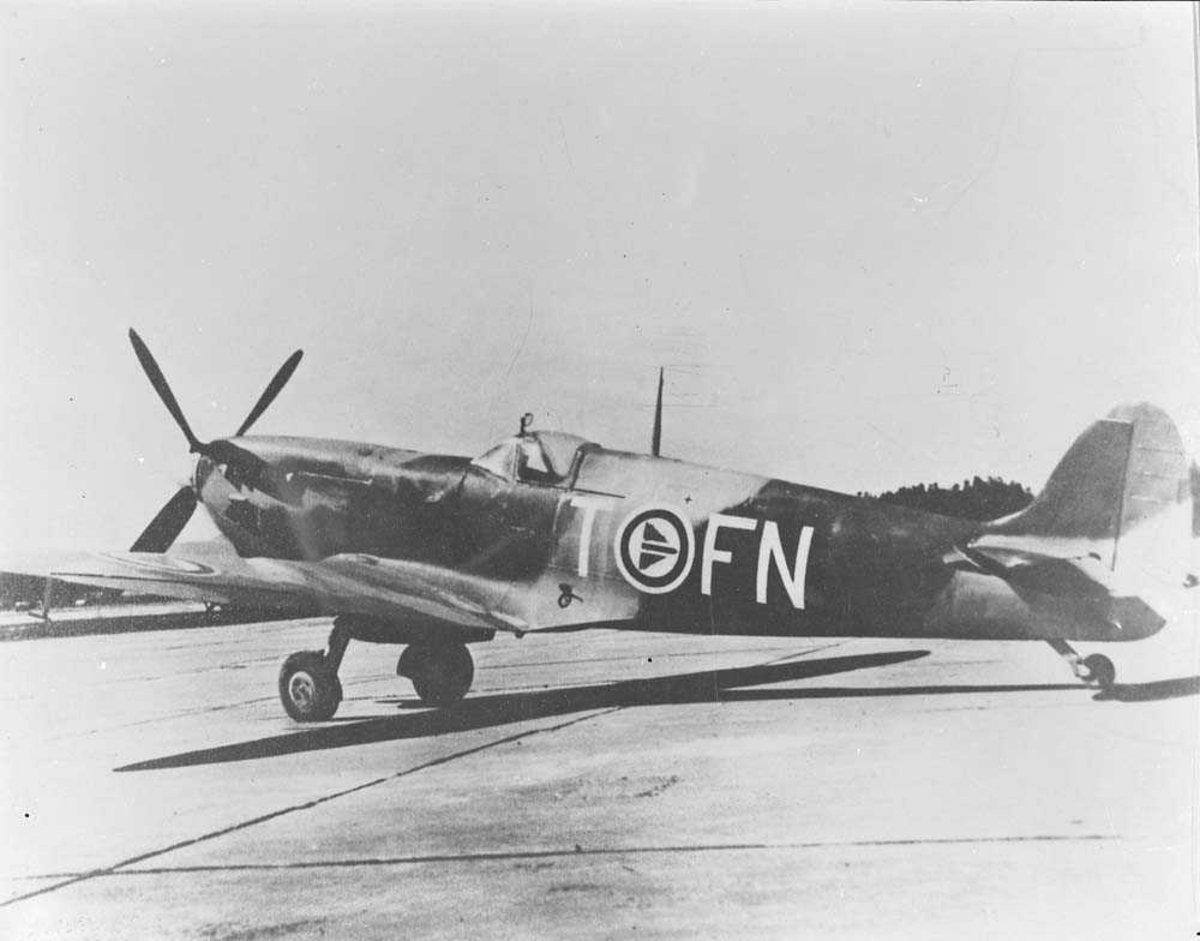 Spitfire, FN-T, 331 skvadron, Bodø flystasjon. - Norsk Luftfartsmuseum ...
