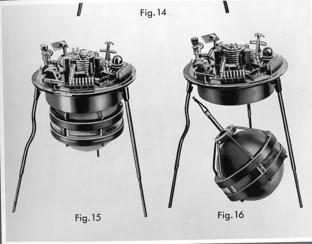 Gyrokompass och kopplingsschema till densamma. - Marinmuseum ...
