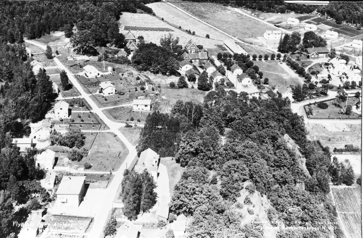 Flygfoto över Alafors - Vänersborgs museum / DigitaltMuseum