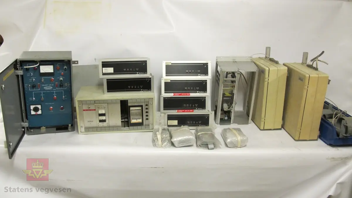 Isvarslingsutstyr - Norsk vegmuseum / DigitaltMuseum