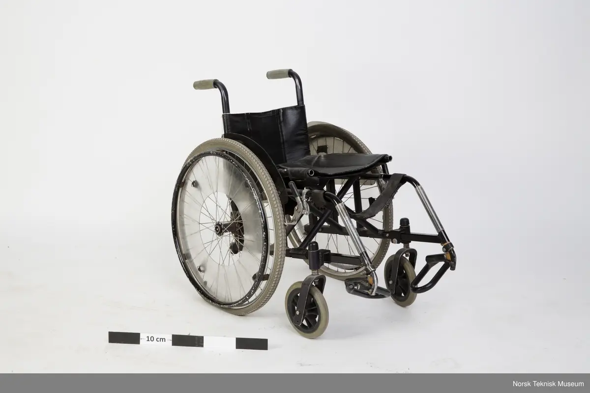 Rullestol - Norsk Teknisk Museum / DigitaltMuseum