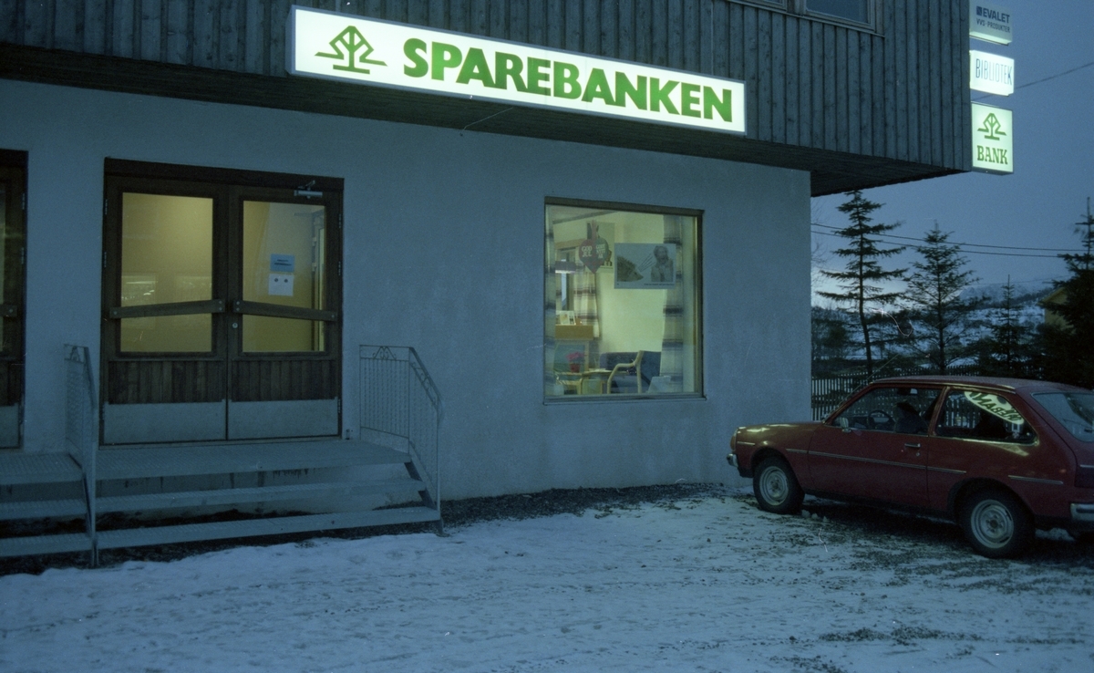 Sparebanken Sortland og Øksnes på Myre (?), ca. 1983 - Museum Nord ...
