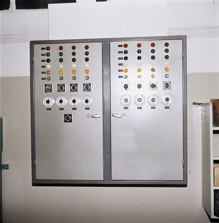 Elektrisk tavle ved Melbu Fiskeindustri 1972 - Museum Nord / DigitaltMuseum