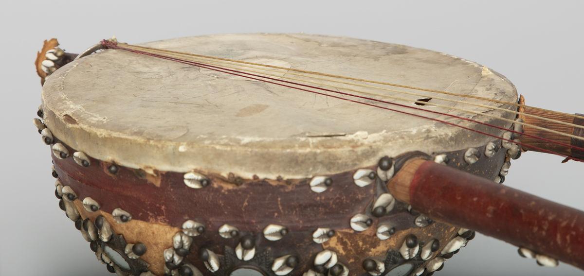 Kissar - Ringve Musikkmuseum / DigitaltMuseum