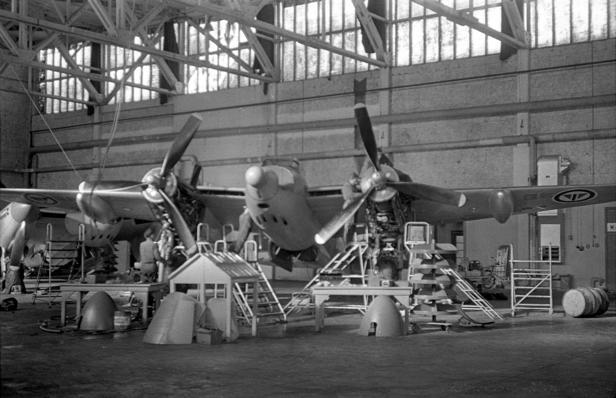 Jagerbomber de Havilland Mosquito. - Forsvarets museer / DigitaltMuseum