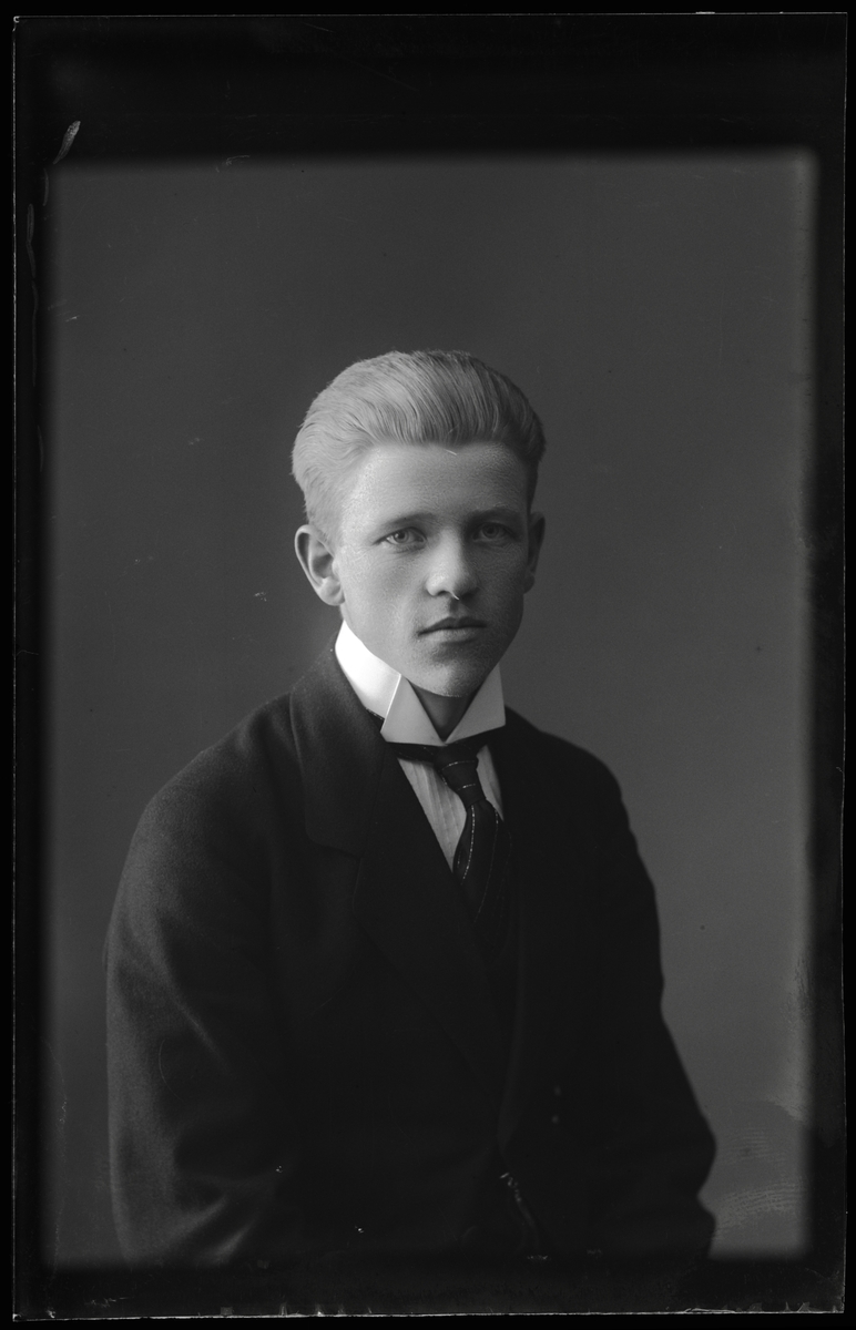 Skollärare Sigge Karl Erik Andrén - Västergötlands museum / DigitaltMuseum