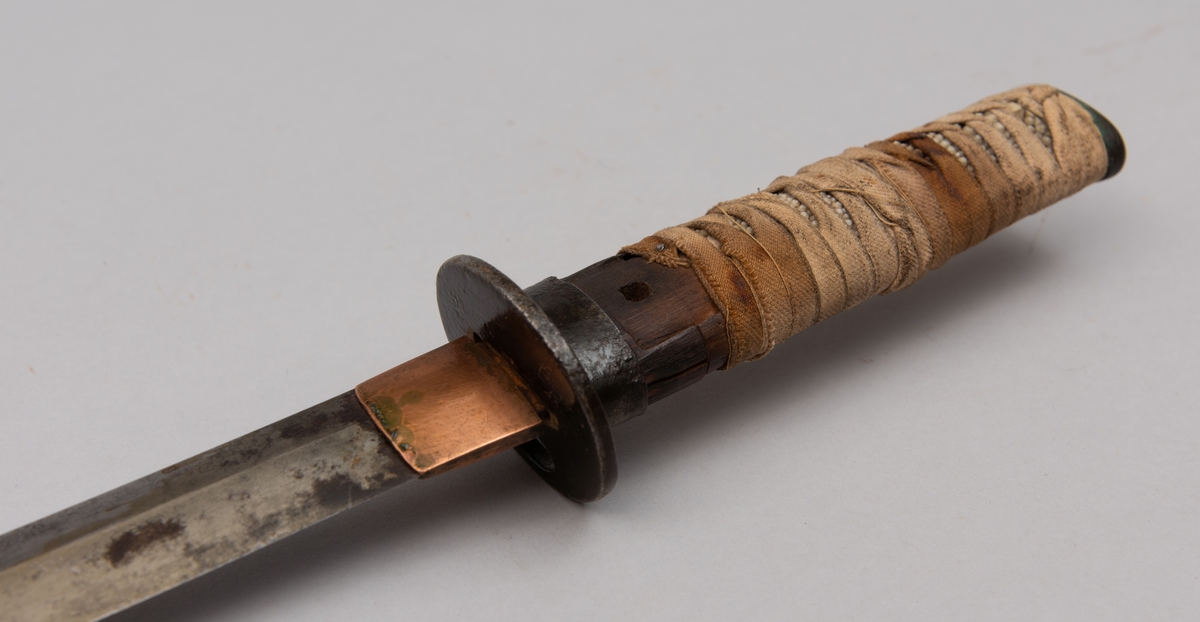 Sverd - Anno Glomdalsmuseet / DigitaltMuseum