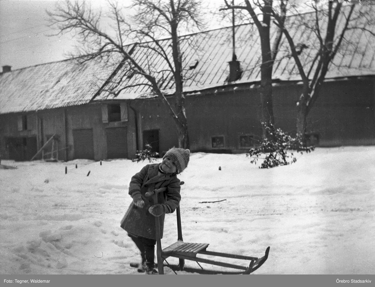 På parkstöttingen, januari 1917 - Örebro stadsarkiv / DigitaltMuseum