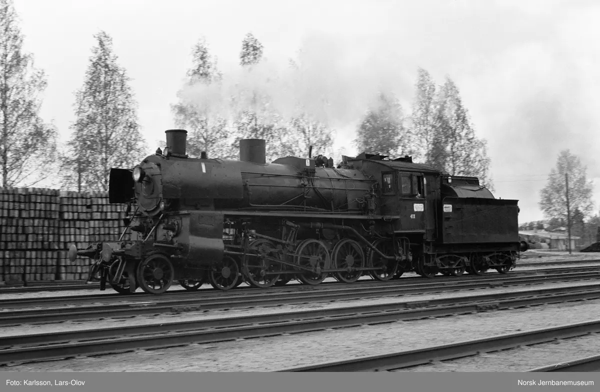 Damplokomotiv type 26c nr. 411 på Elverum stasjon - Norsk ...