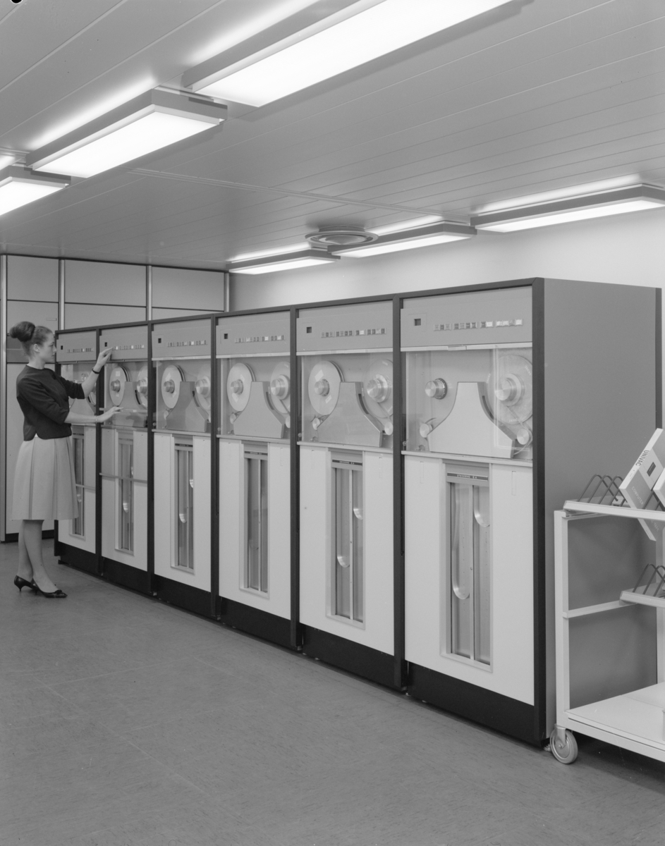 Univac 1107 Thin-film memory computer, Uniservo 2A - DEXTRA Photo / DigitaltMuseum