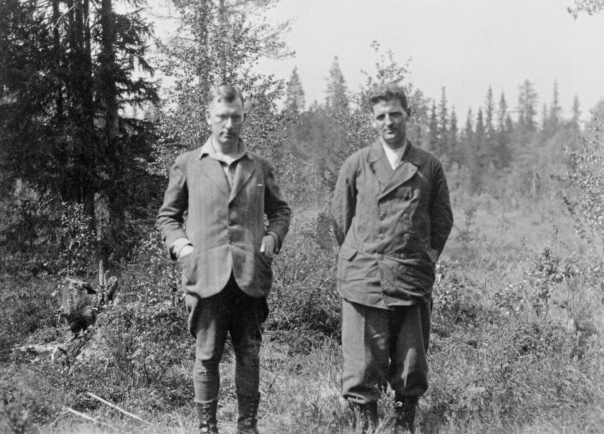 Forstmennene Carl Malmström (1891-1971) og Per Thurmann-Moe (1895-1966 ...