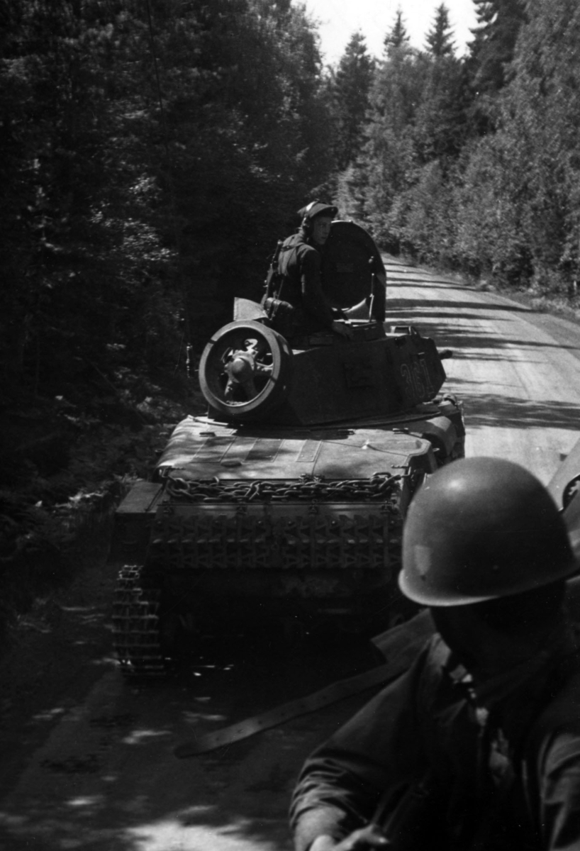 Förtrupp strid med stridsvagn m/40. - Garnisonsmuseet Skaraborg ...