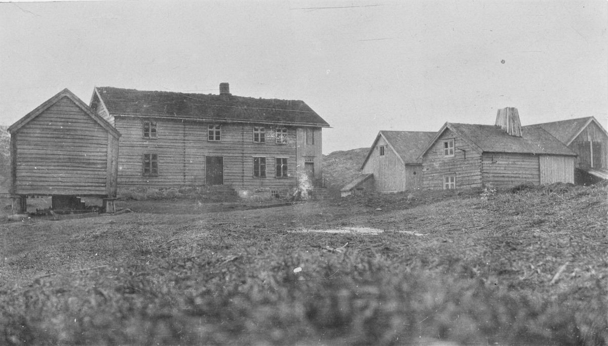 Gård på Hitra - Museet kystens arv / DigitaltMuseum