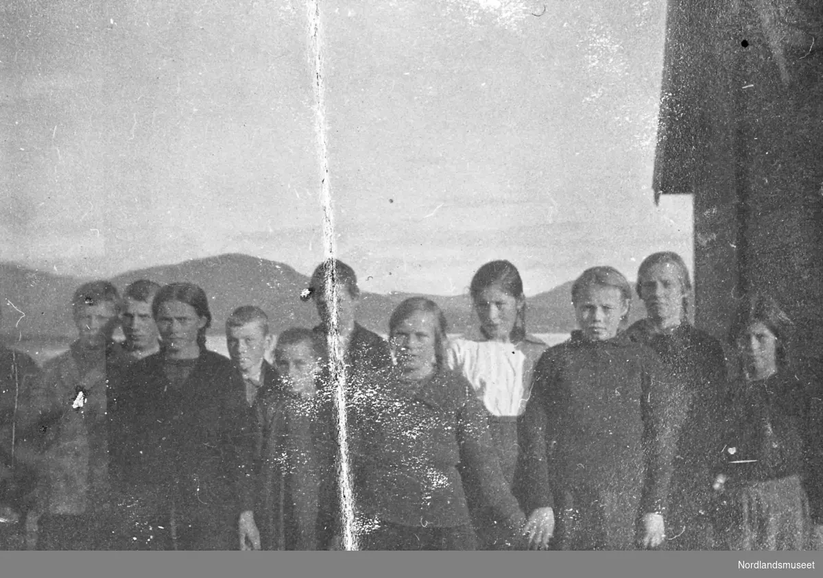 Skoleklasse ved Strømdal skole. - Nordlandsmuseet / DigitaltMuseum Skoleklasse ved Strømdal skole. - Nordlandsmuseet / DigitaltMuseum