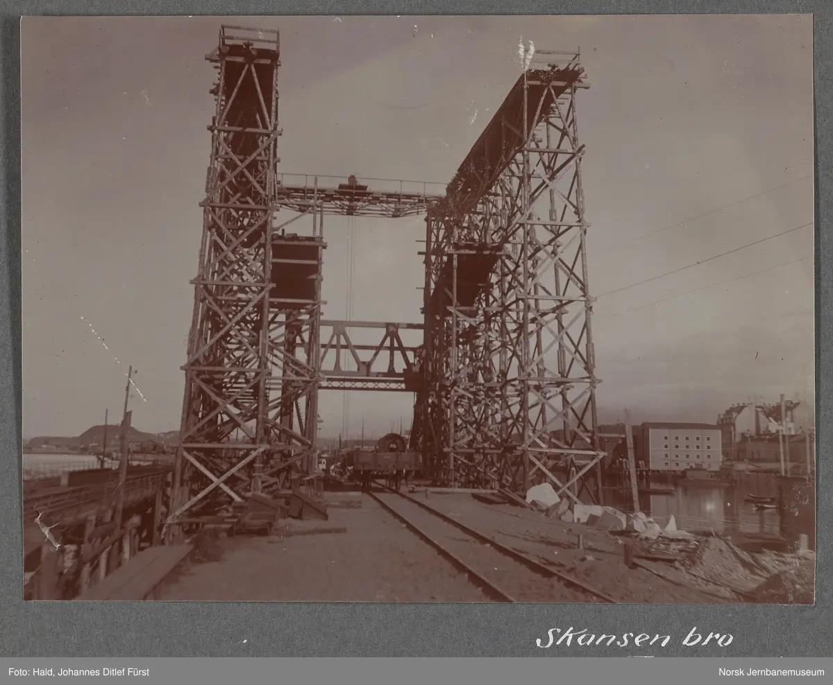 Skansen bru ved Trondheim under bygging - Norsk Jernbanemuseum ...