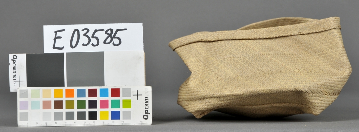 Etnografisk samling gjenstandsfoto - Universitetsmuseet i Bergen ...