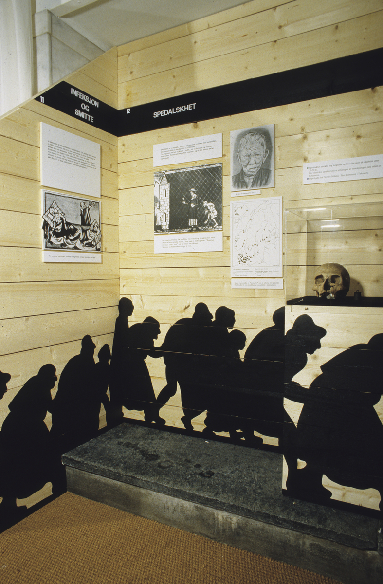 Utstillingen "Sott og sår. Sykdom og skade i middelalderen" i ...