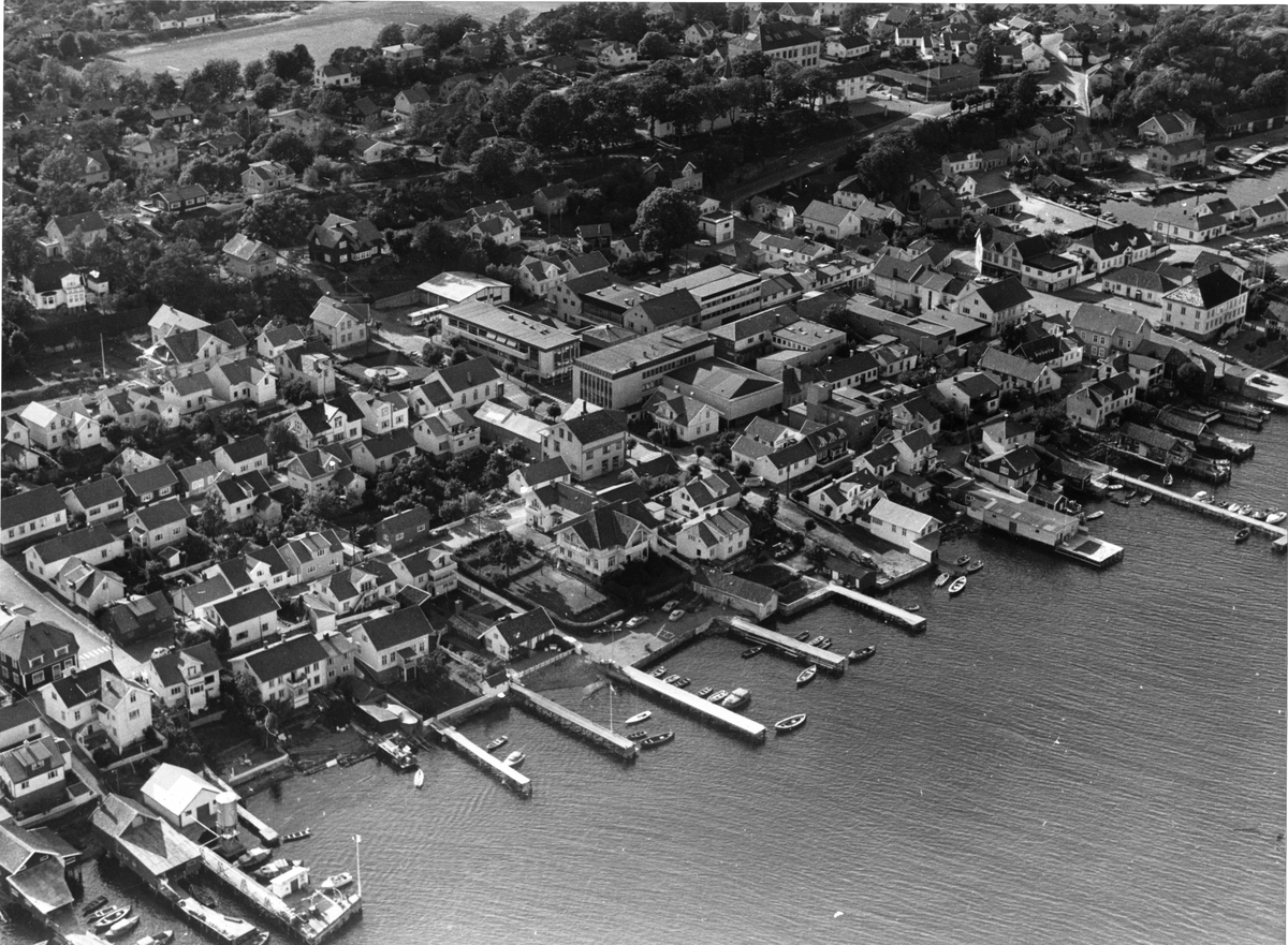 Flyfoto fra Langesund. - Telemark Museum / DigitaltMuseum