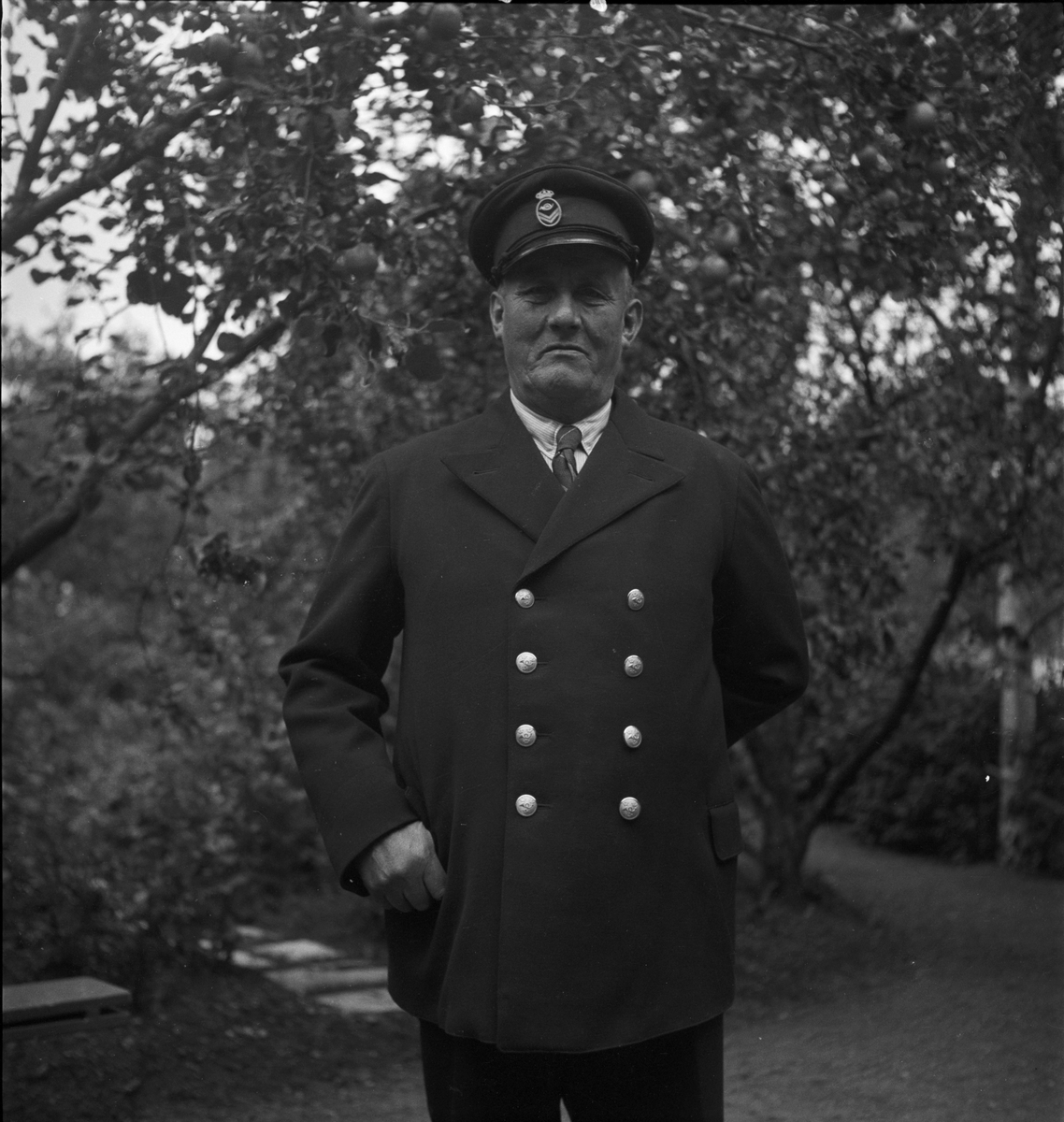 Tillander i uniform, Uppsala 1941 - Upplandsmuseet / DigitaltMuseum