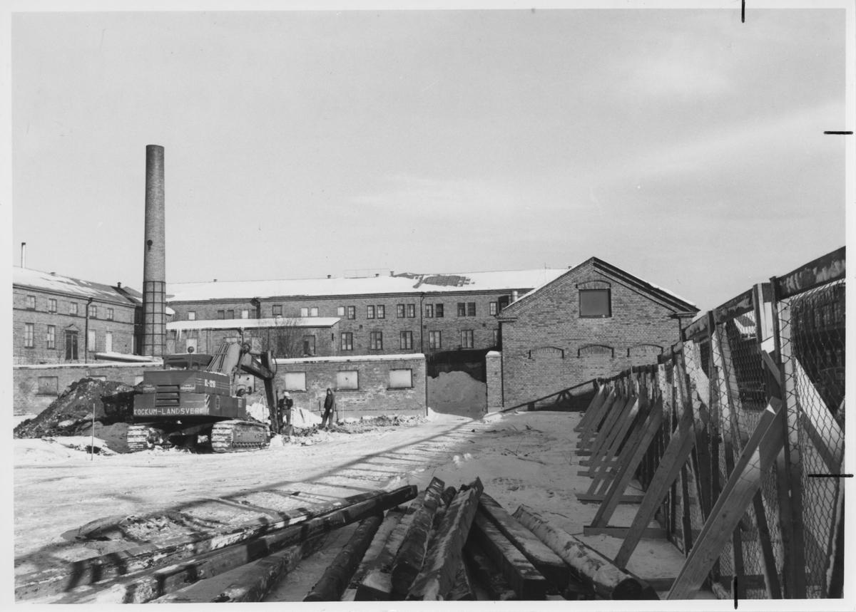 "En silhuett som nu är ett minne blott. En del av de gamla byggnaderna har rivits 1978 ...
