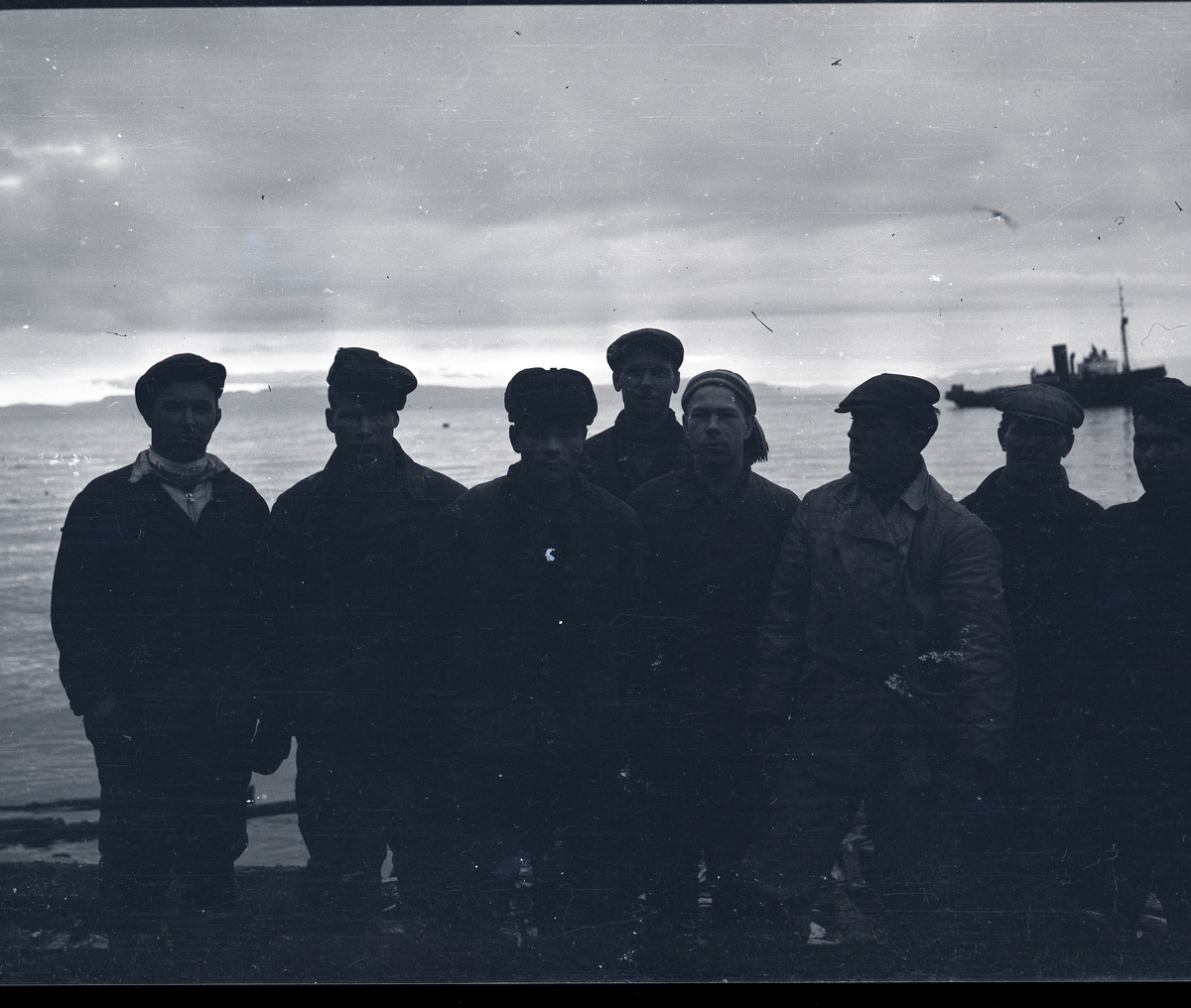 Bilde etter Abram I Gilbo, som var i Pyramiden i 1946-1948(oppbygging ...