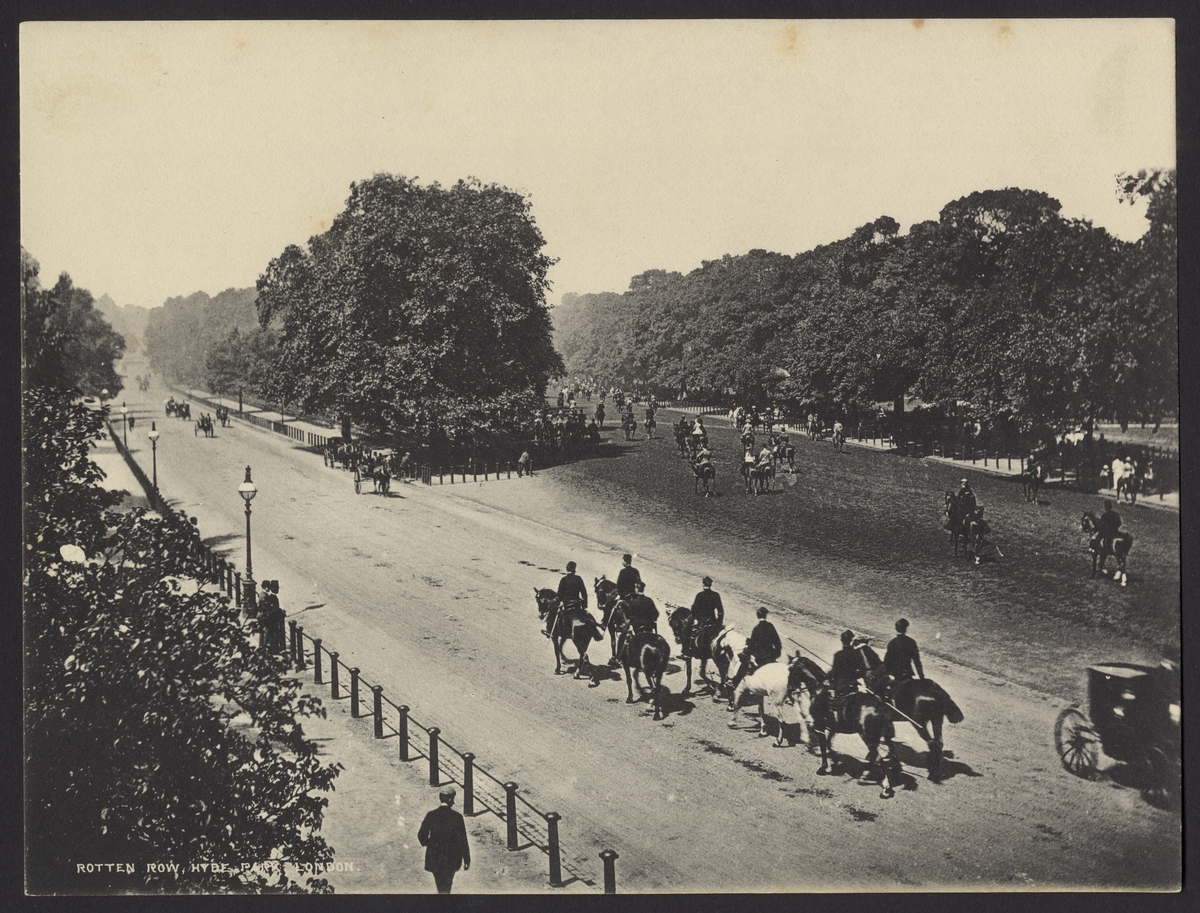 Rotten Row, Hyde Park London. - Marinmuseum / DigitaltMuseum