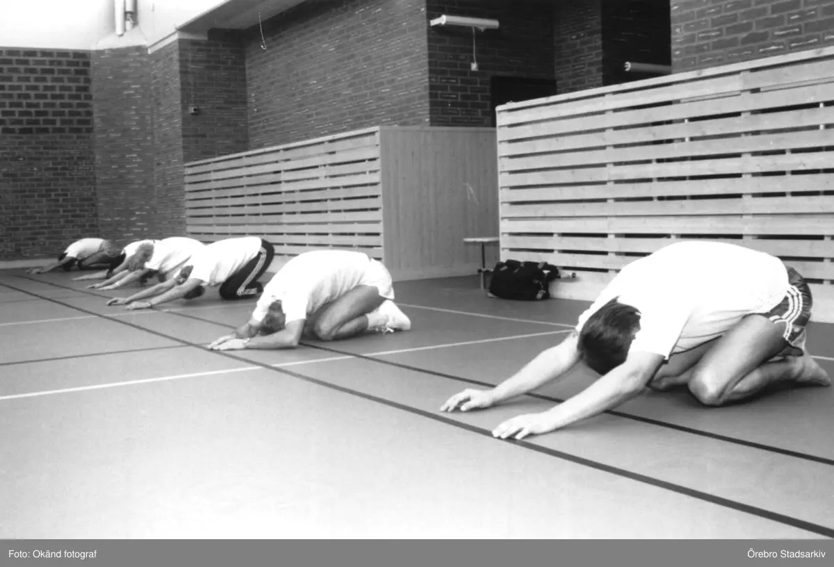 Motionsgymnastik i ÅFC-hallen, 1980-tal - Örebro Stadsarkiv ...