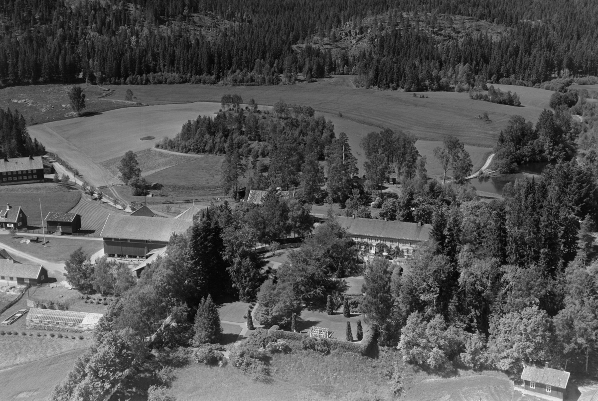 EKEBERG GÅRD - Museene i Akershus / DigitaltMuseum