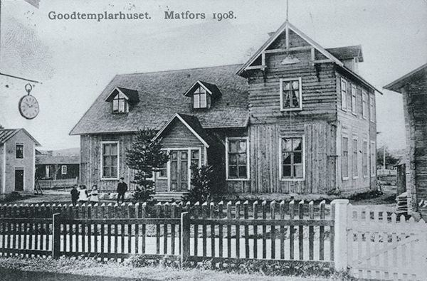 Godtemplarhuset i Matfors. Vykort. - Sundsvalls museum / DigitaltMuseum