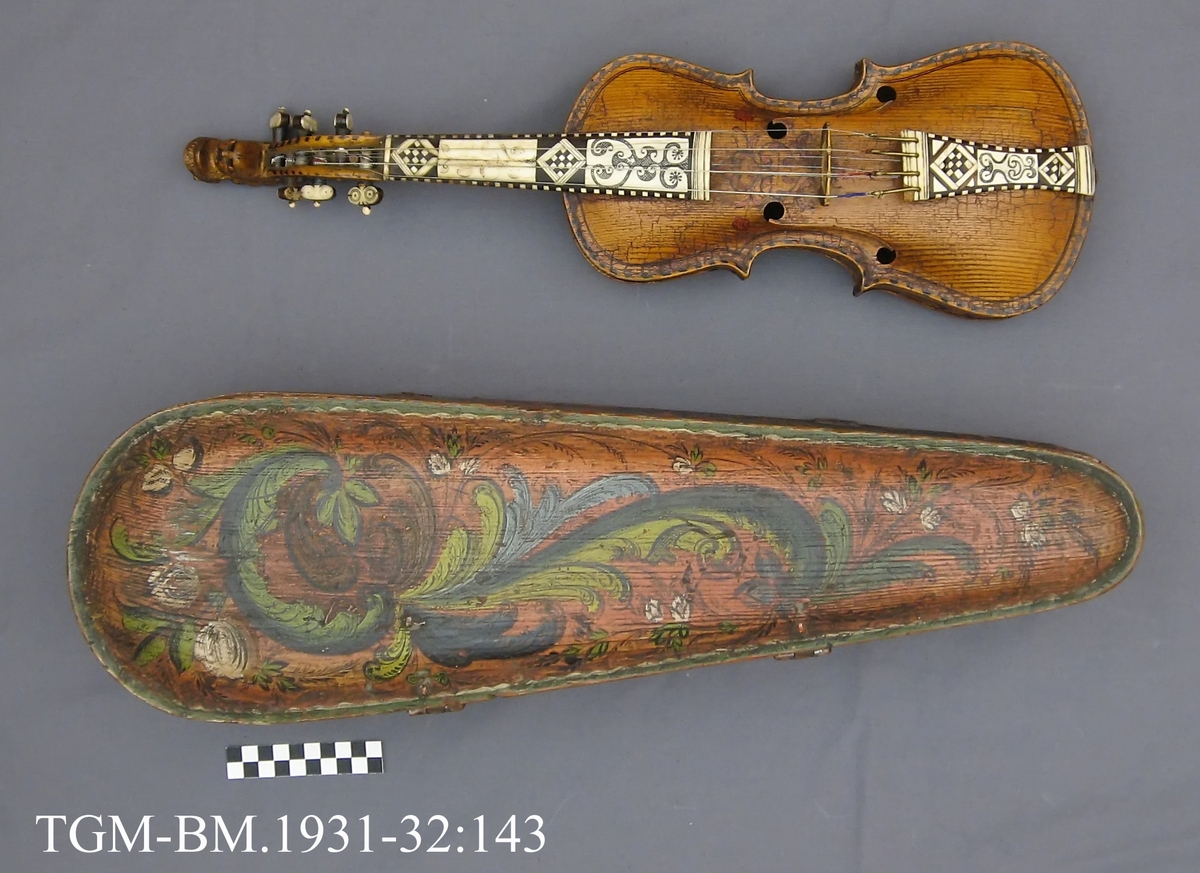 Hardingfele - Telemark Museum / DigitaltMuseum