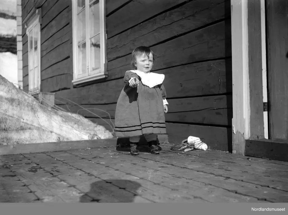 Esther Carlson - Nordlandsmuseet / DigitaltMuseum