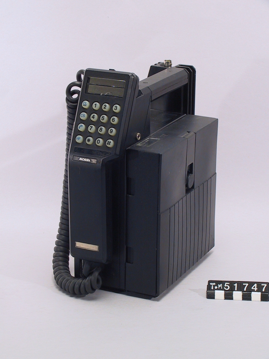 Mobiltelefon - Tekniska Museet / DigitaltMuseum