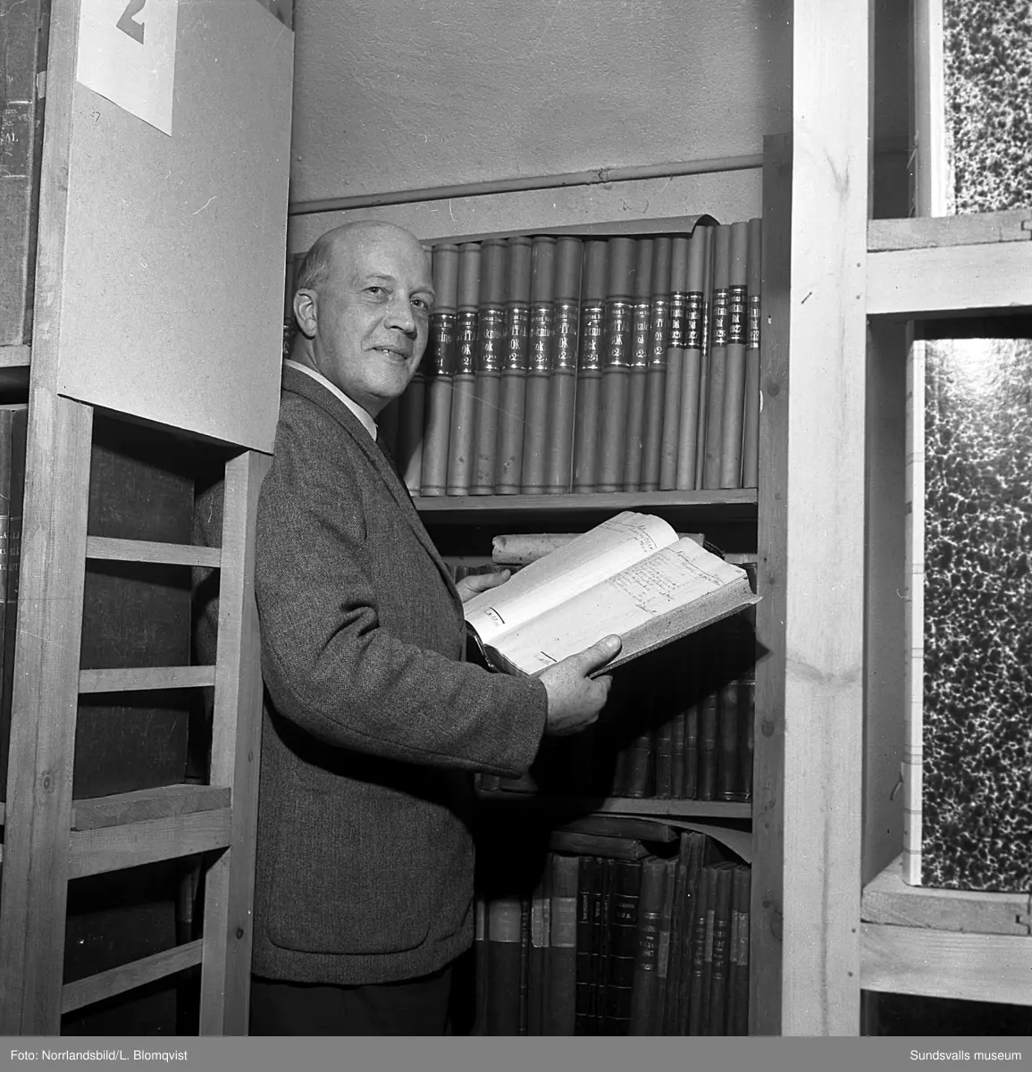 Merlo slott, SCA-arkiv. Exteriör- och interiörbilder. - Sundsvalls ...