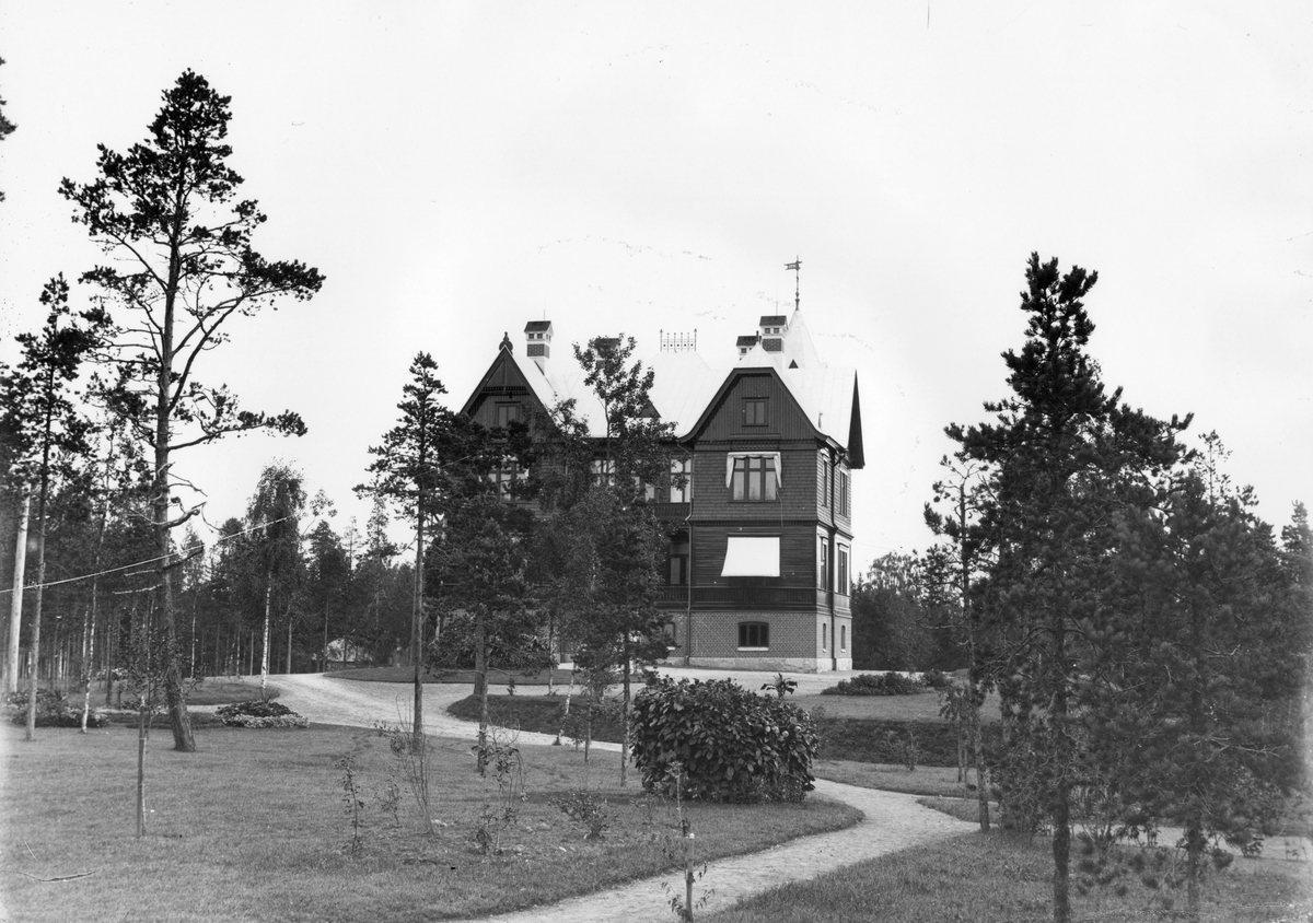 Förvaltarvillan i Norrsundet, byggd 1895. Ritad av Hugo Rahm (1857 ...