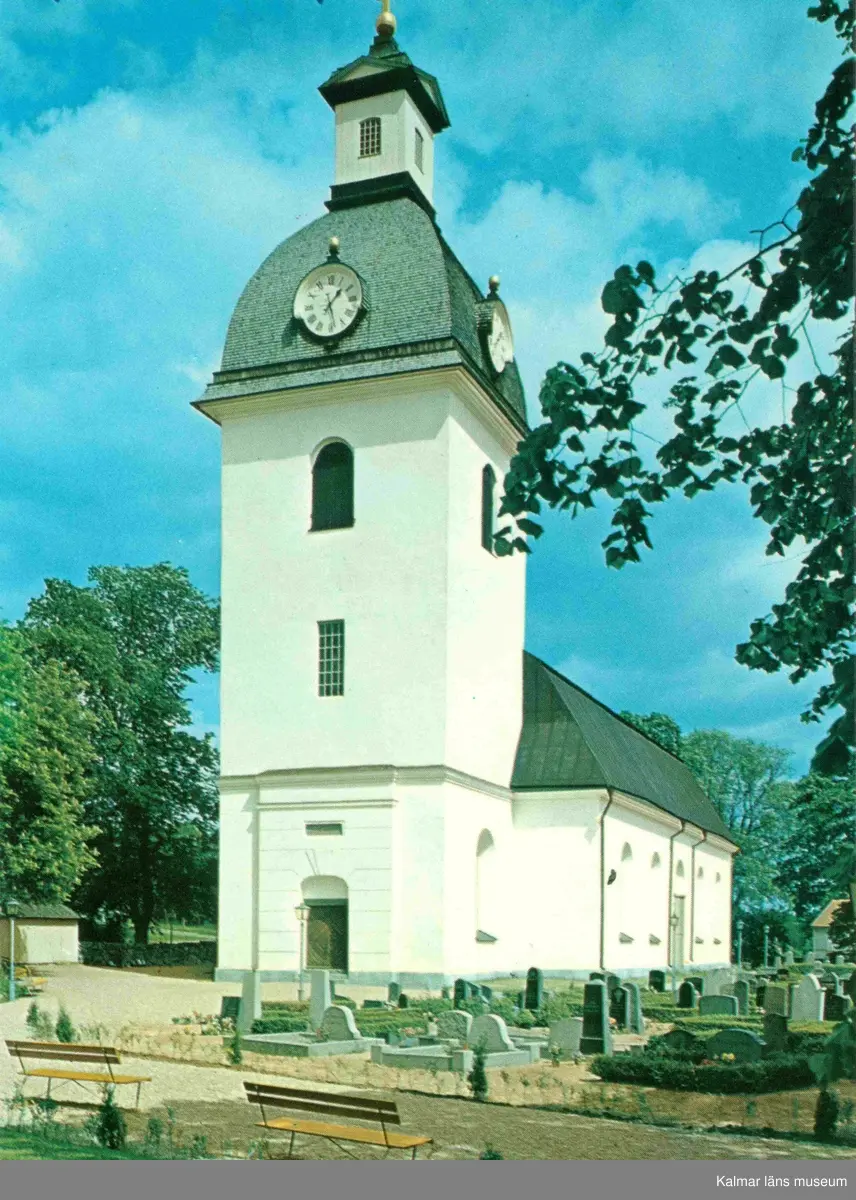 Kristdala kyrka på vykort. - Kalmar läns museum / DigitaltMuseum