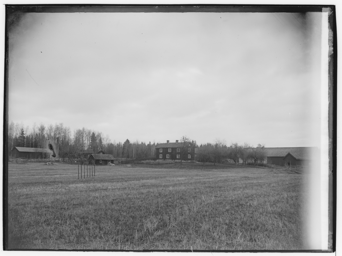 Byggnader. C.G. Carlsson - Örebro läns museum / DigitaltMuseum