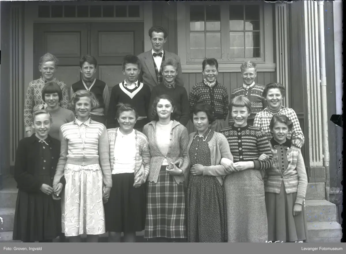 Skolebilde Fra Folkeskole Lysaker Skole Levanger Fotomuseum