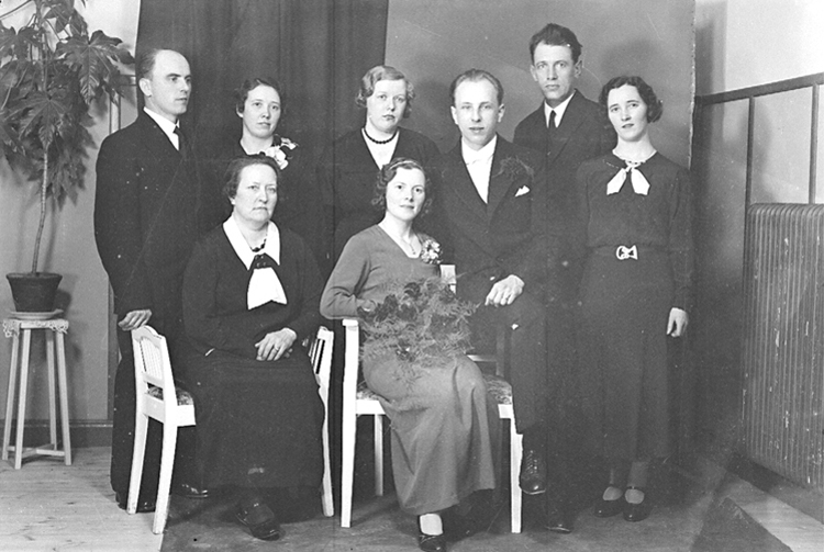 Anna och Henry Jonssons bröllop. 1. och 2. Brudparet. 3. Hasse Jonsson ...