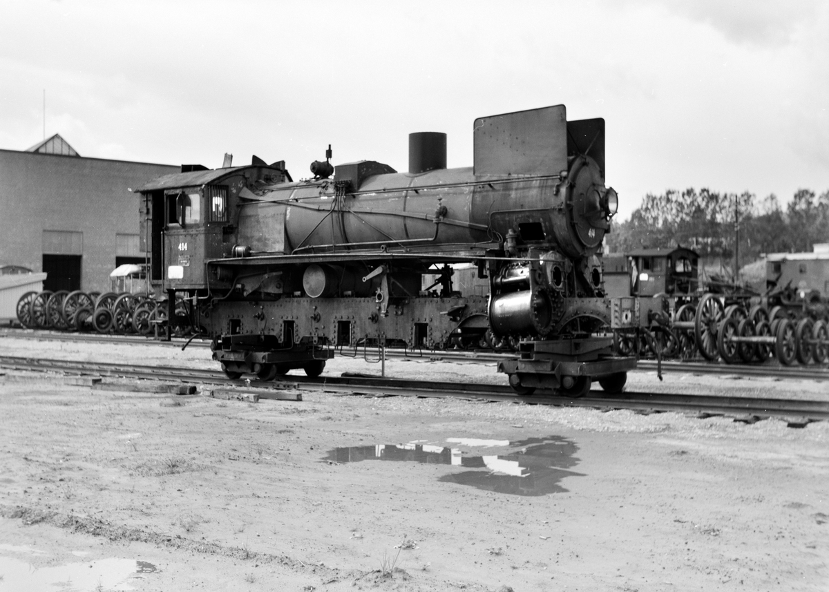 Damplokomotiv type 26c nr. 414, demontert for revisjon på Grorud ...