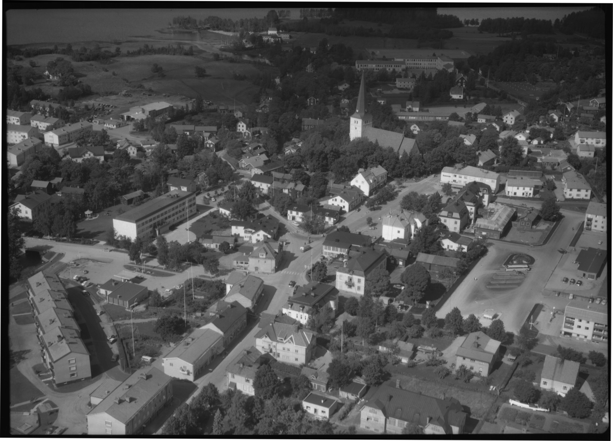 Flygfoto över Norberg, med Norbergs kyrkan. - Västmanlands läns museum ...