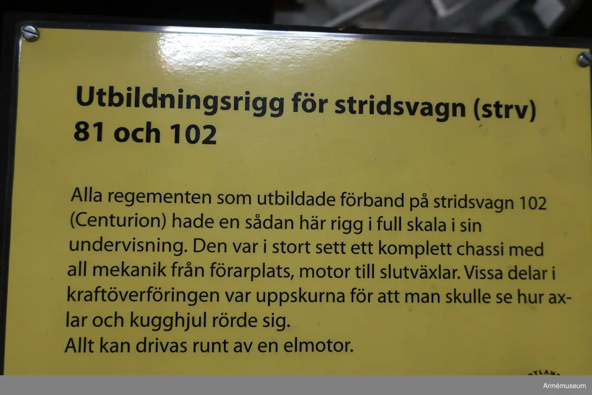 Utbildningsrigg för stridsvagn 81 och 102 - Armémuseum / DigitaltMuseum
