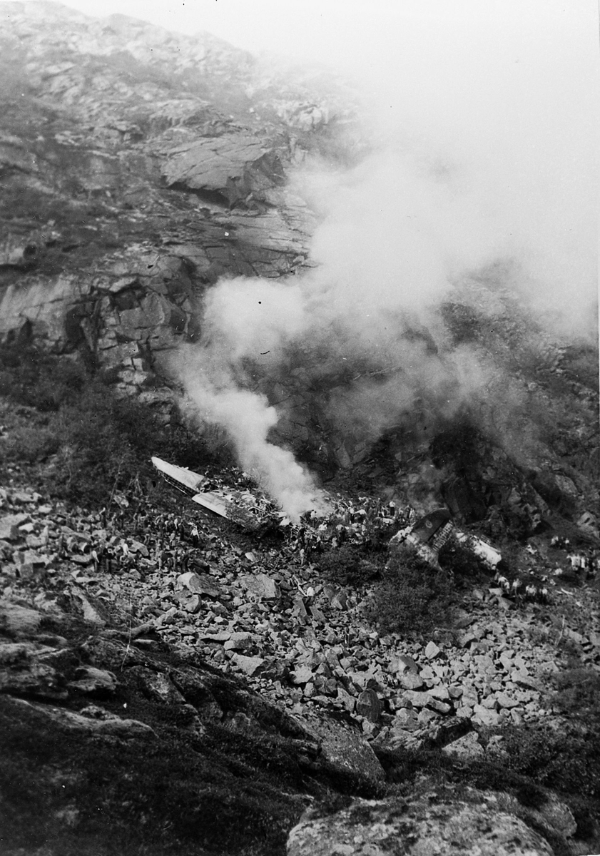 Flyulykke i Lødingen - Sverresborg Trøndelag Folkemuseum / DigitaltMuseum