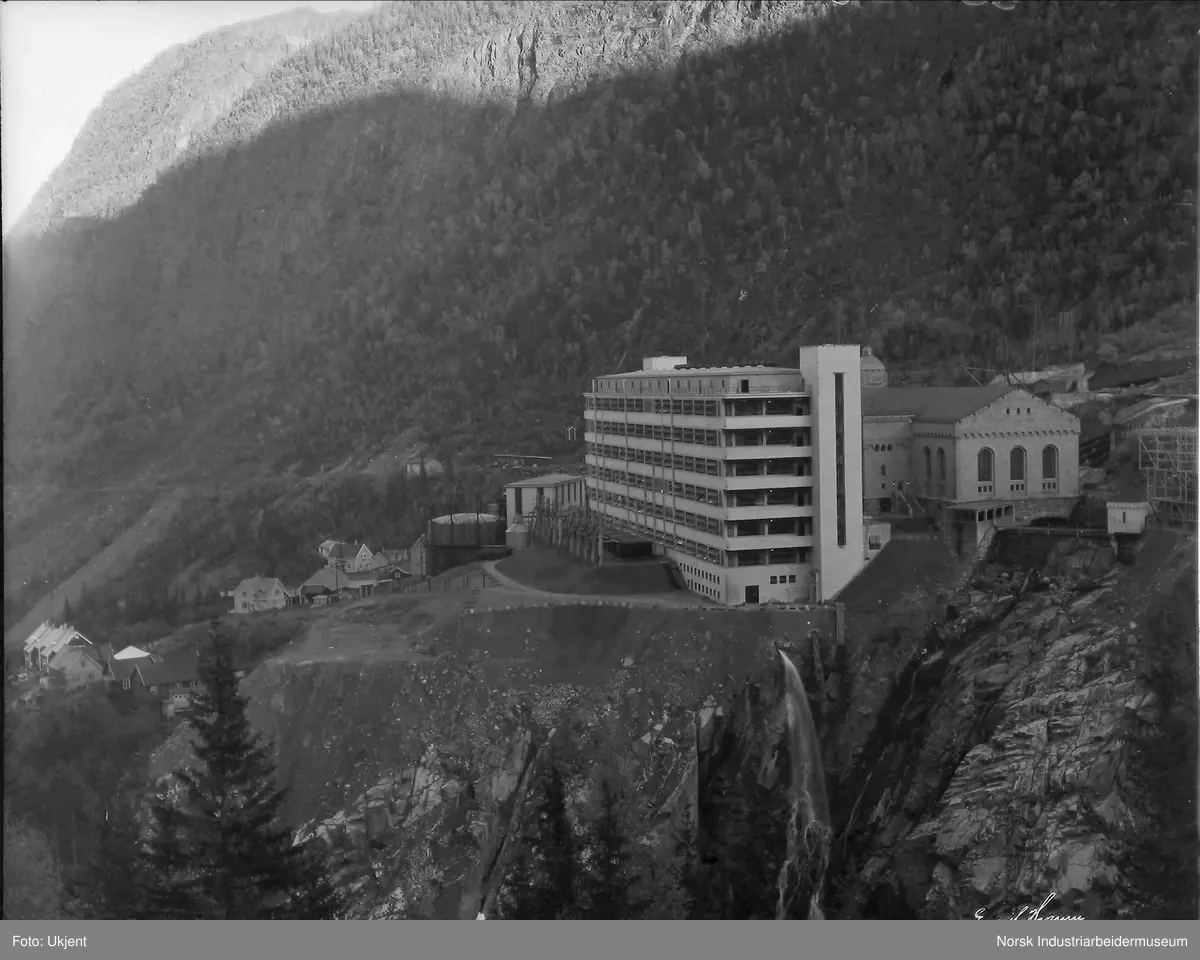 Vemork Hydrogenfabrikken - Norsk Industriarbeidermuseum / DigitaltMuseum
