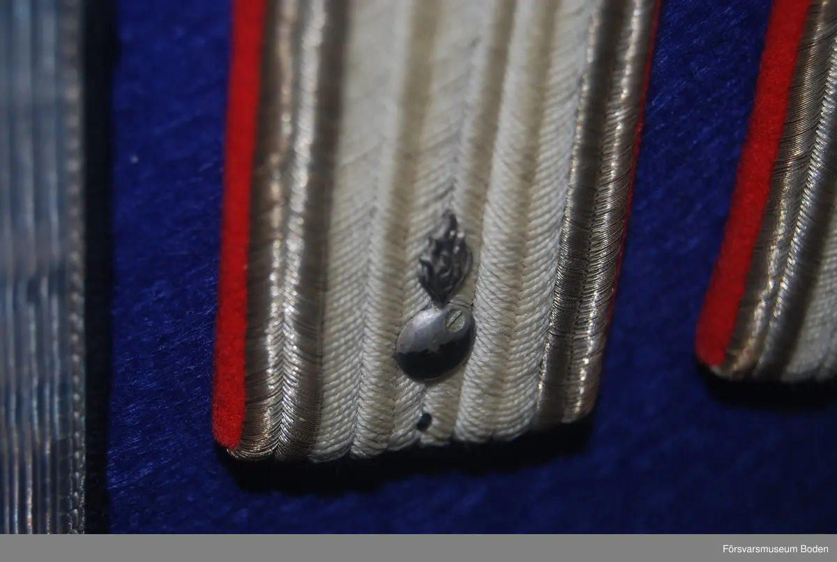 Axelklaff m/1899 - Försvarsmuseum Boden / DigitaltMuseum