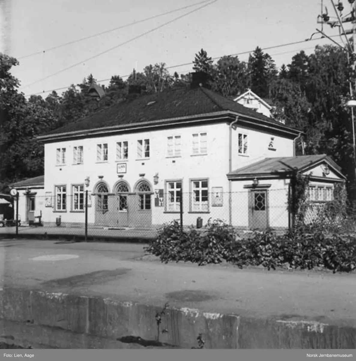 Ljan stasjonsbygning - Norsk Jernbanemuseum / DigitaltMuseum