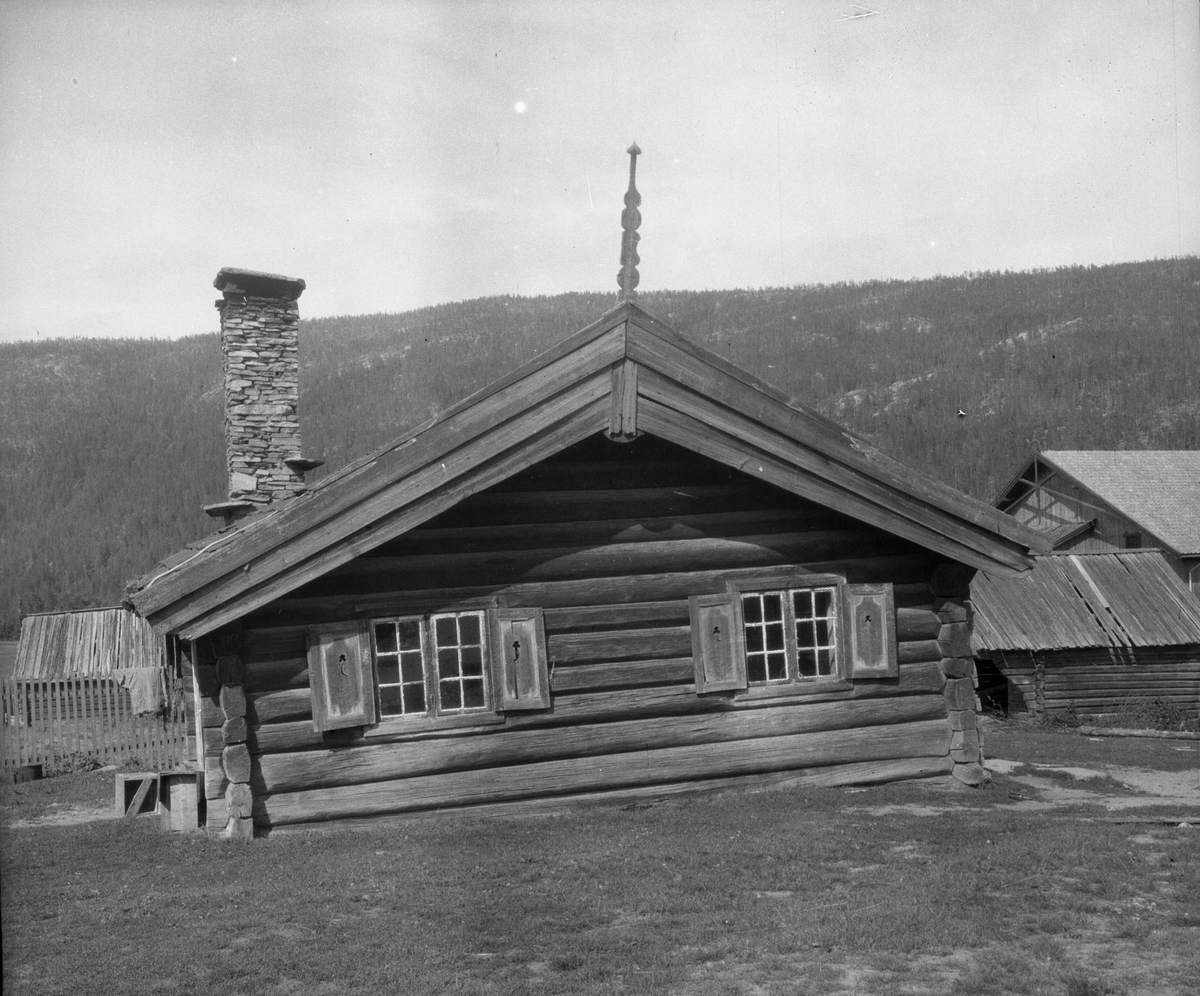 Serie bilder av Gulsvikstua på gården Gulsvik, Flå, Hallingdal. - Norsk ...