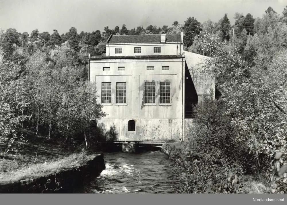 Kraftstasjonen på Heggmoen. - Nordlandsmuseet / DigitaltMuseum