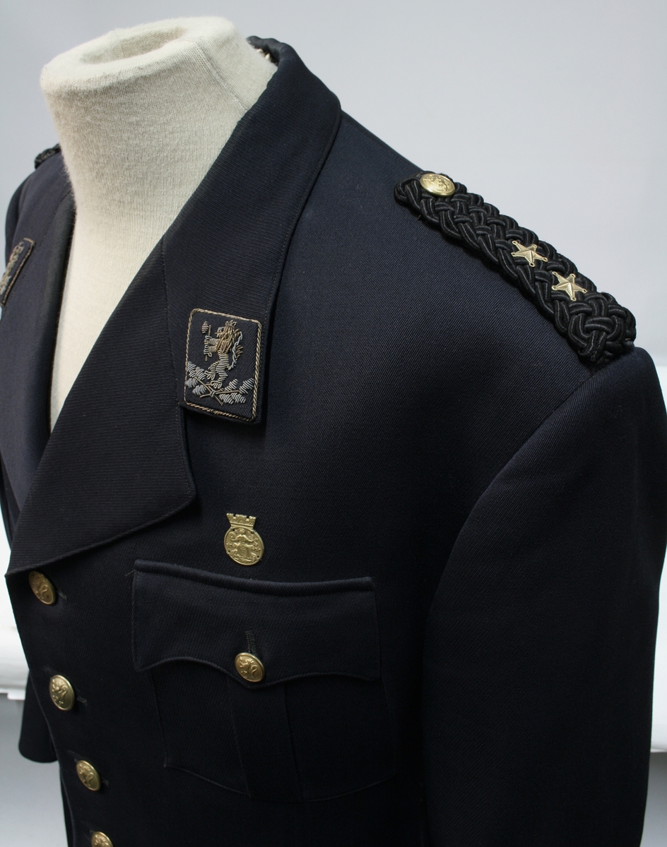 Politiuniform M/1963 - Justismuseet / DigitaltMuseum